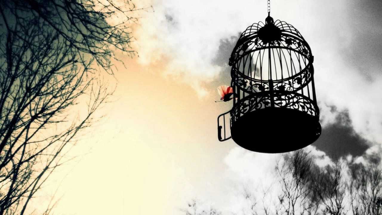Helicopter Showdown - Great Escape - YouTube