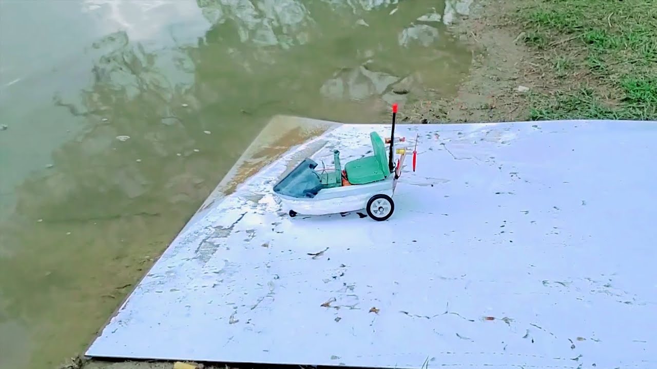DIY | How to Make An amazing Mini RC Boat | Science Project - YouTube