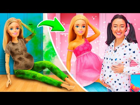 Barbie doll needs help! Katy takes her to the beauty salon for dolls. Hair styling & makeup toys.
