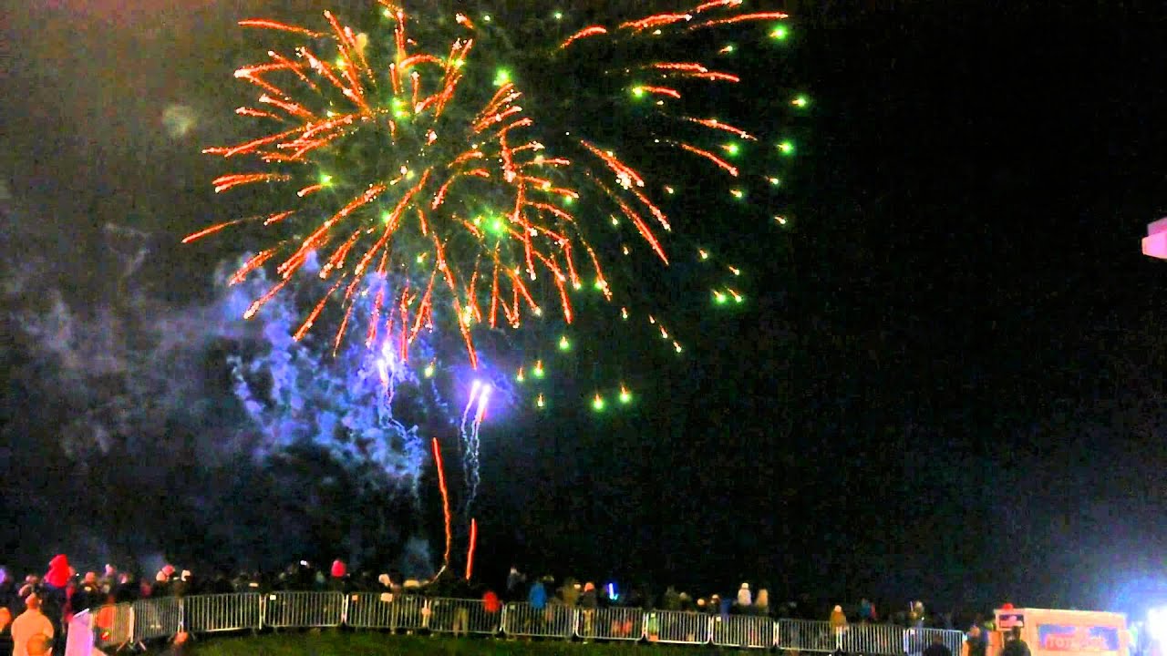 Newbury fireworks display - YouTube