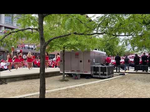 Wisconsin Band playing Penn State Fight Song - YouTube
