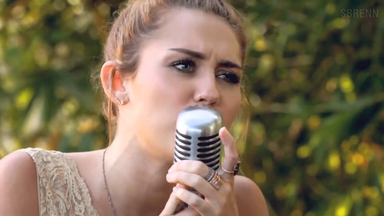 Miley Cyrus: Jolene (HD) fluidly slowed down - still amazing - YouTube ...
