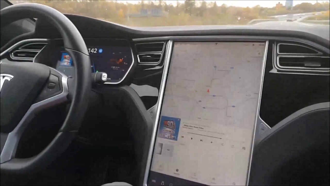 Tesla von Suloja GmbH. Autopilot funktioniert. - YouTube