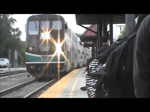 A few Metrolink trains in El Monte train station 5 28 13 - YouTube
