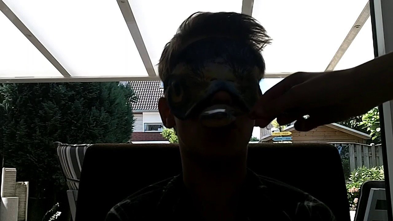 Game Marijn gaat blind proeven - YouTube