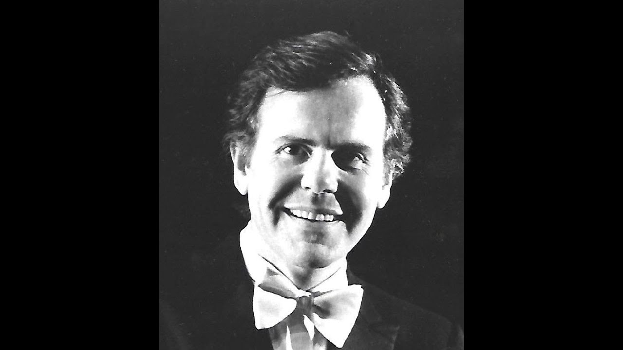 W A Mozart Piano Concerto No 21, K 467 Finale James Rivers, piano - YouTube