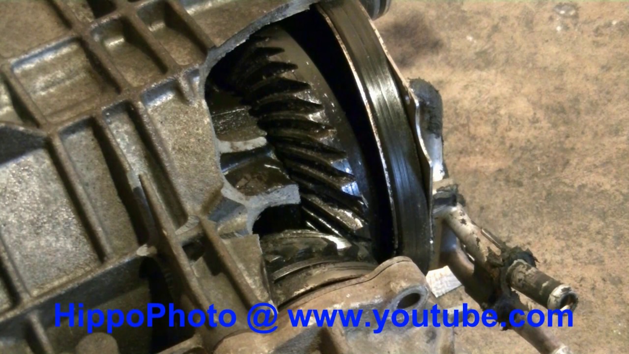 Freelander 1 Cracked IRD Intermediate Reduction Drive - YouTube