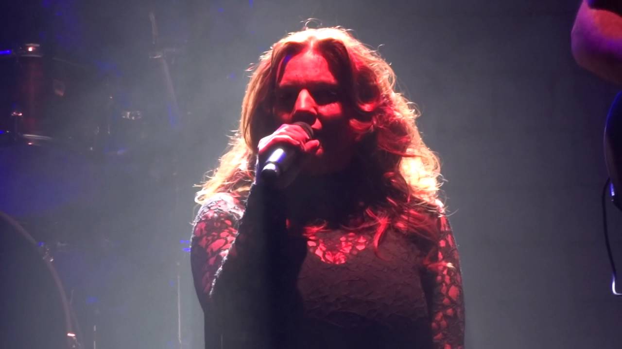 Maxine, Fields of Gold - YouTube