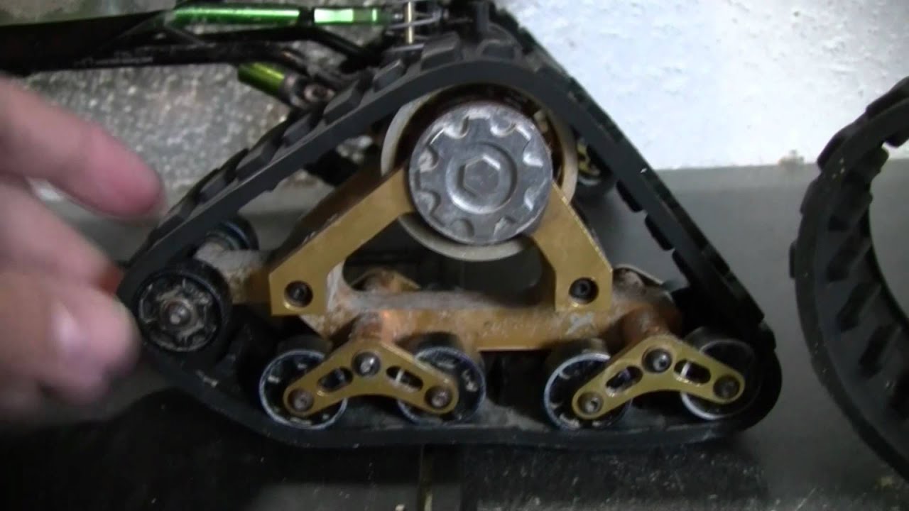 Axial SCX10 With Sand Blaster Tracks CRAZY LOOKING - YouTube