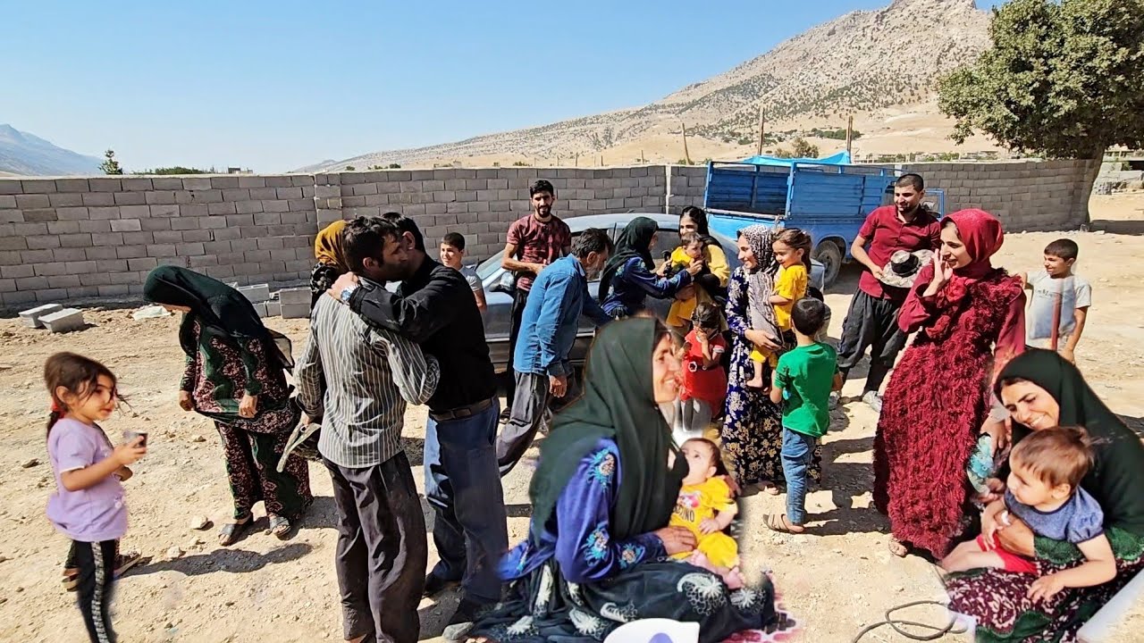 Amazing meeting: Kamar family and Peren family after years - YouTube