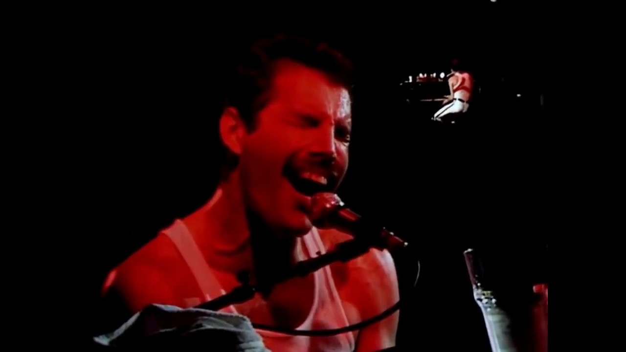Queen - You Dont Fool Me - YouTube