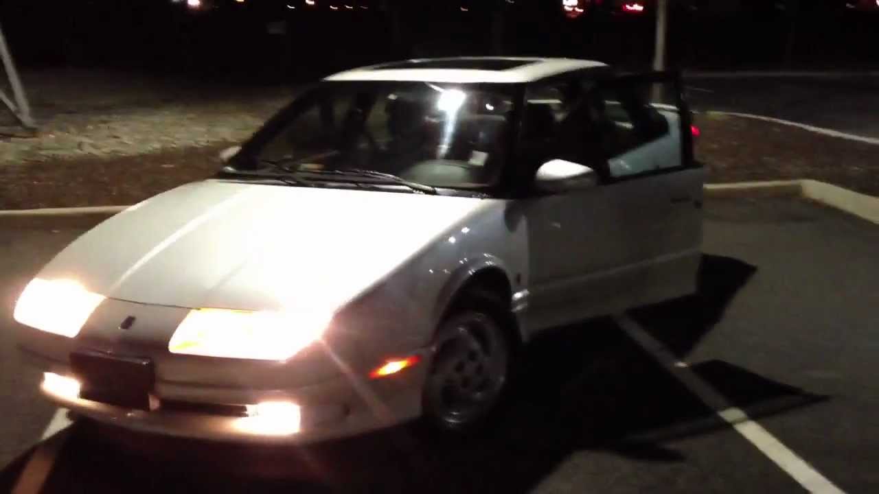 1994 Saturn SL2 Homecoming edition walkaround and start up - YouTube