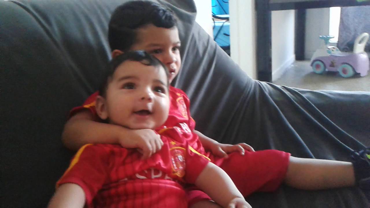 gitan bebe - YouTube