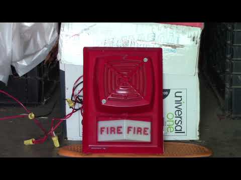 Edwards 895B-301 Horn Strobe Test - YouTube
