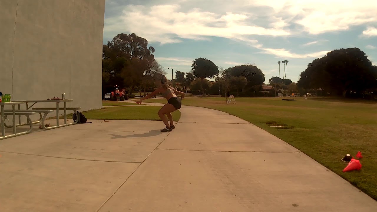 Ariana Discus Reverse - YouTube