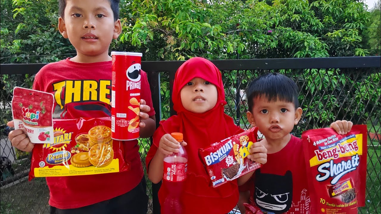BELANJA SERBA WARNA MERAH DI INDOMARET | YUPI, ES KRIM, FANTA, BENG ...