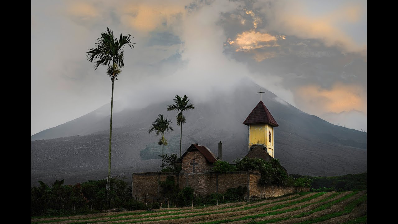 Sumatra , a photographic journey - YouTube