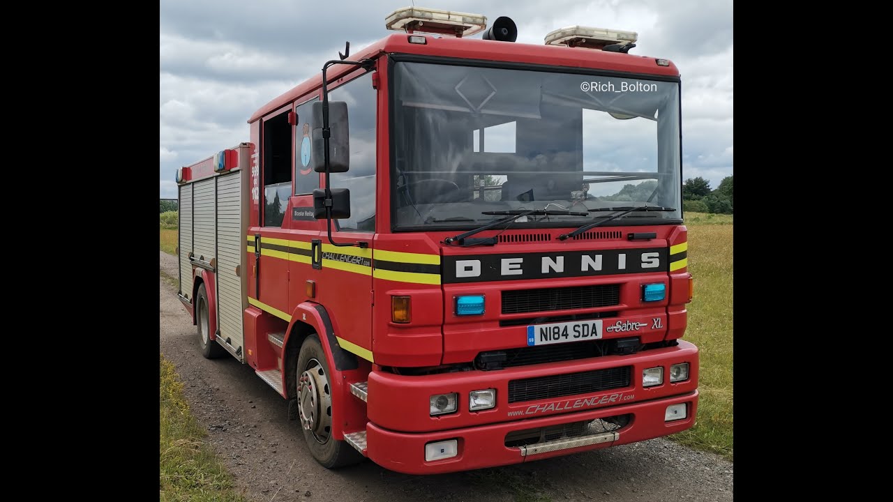 Fire Engine Ride Experience at Bicester - YouTube