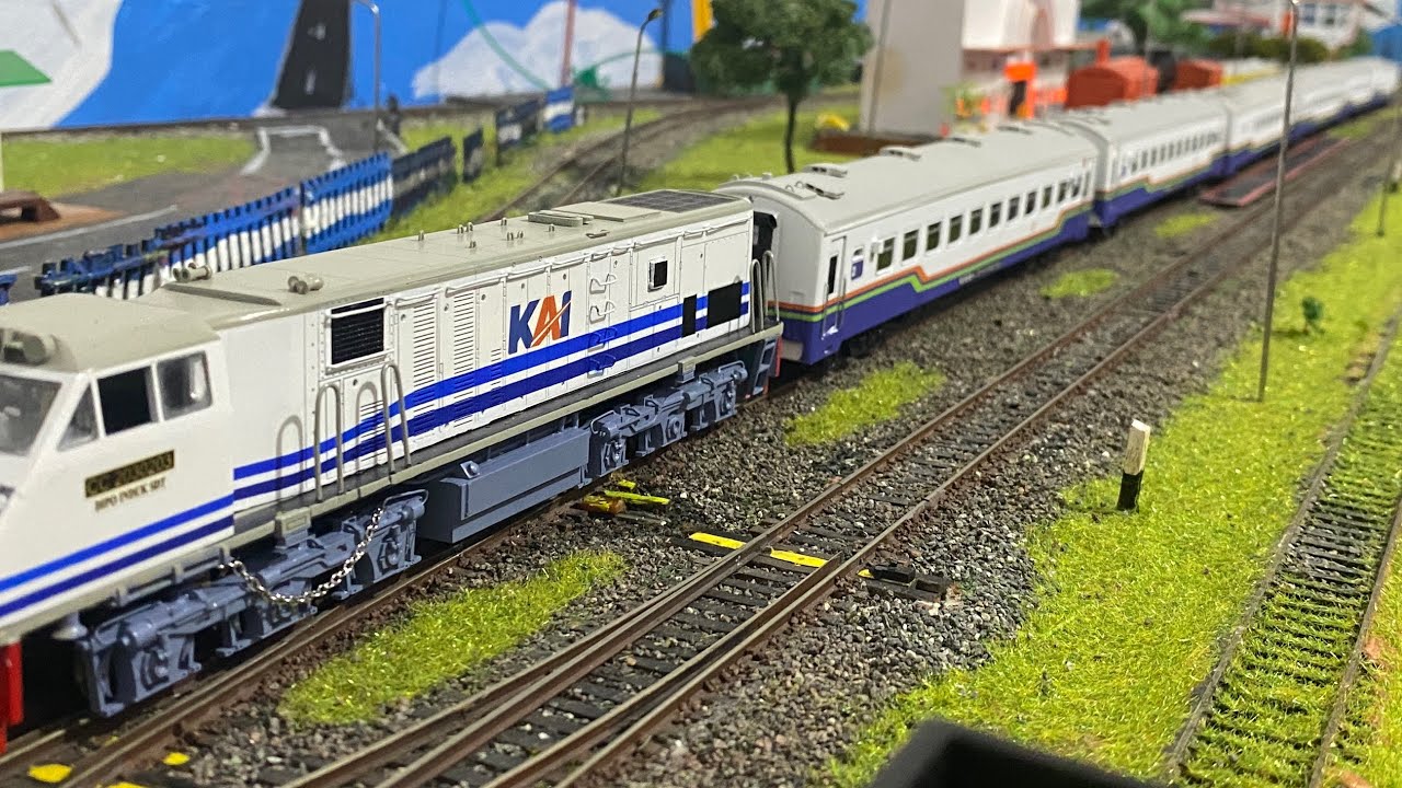 UNBOXING KERETA ERA PERUMKA DENGAN LIVERY TERBAIK 😍😍 - YouTube