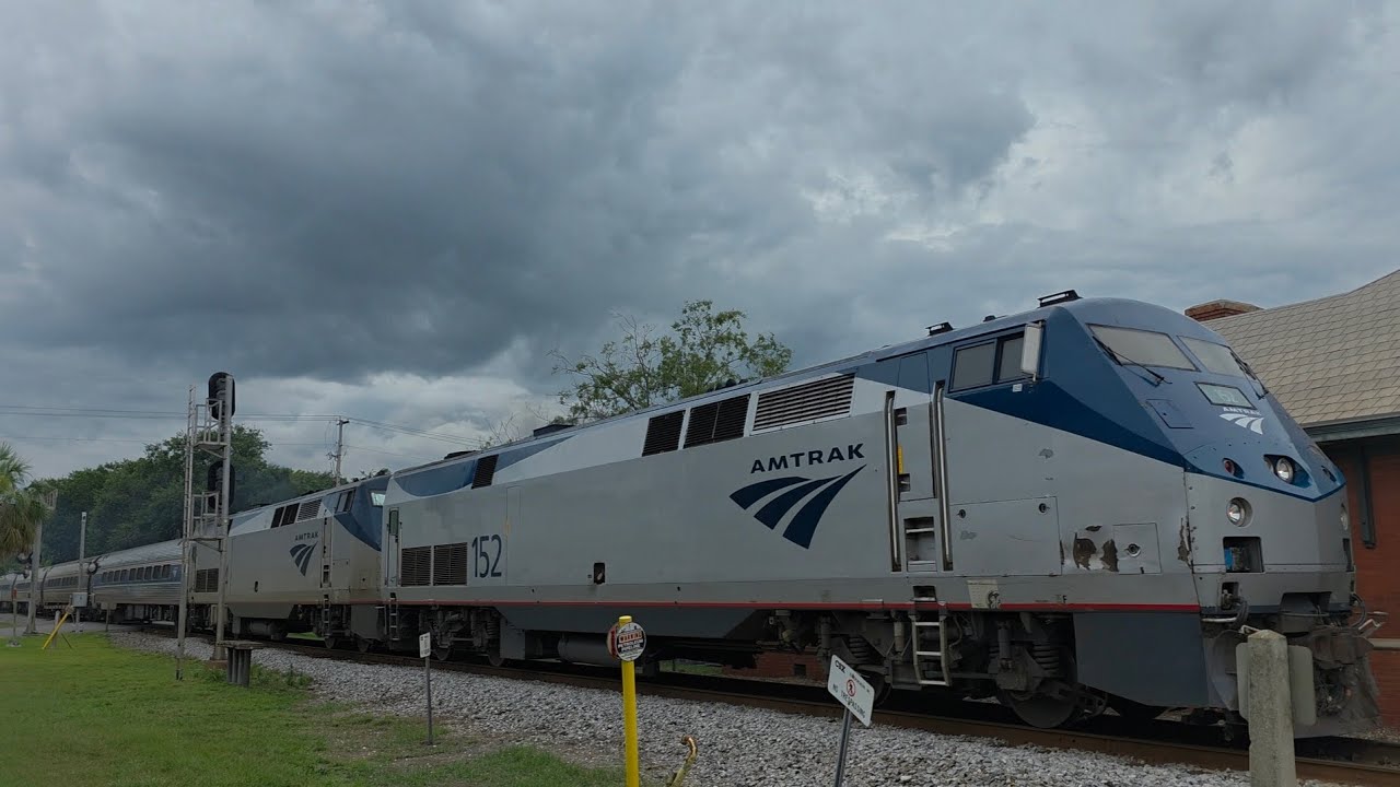 2 P42s lead Amtrak train 41 Floridian over double diamond. - YouTube