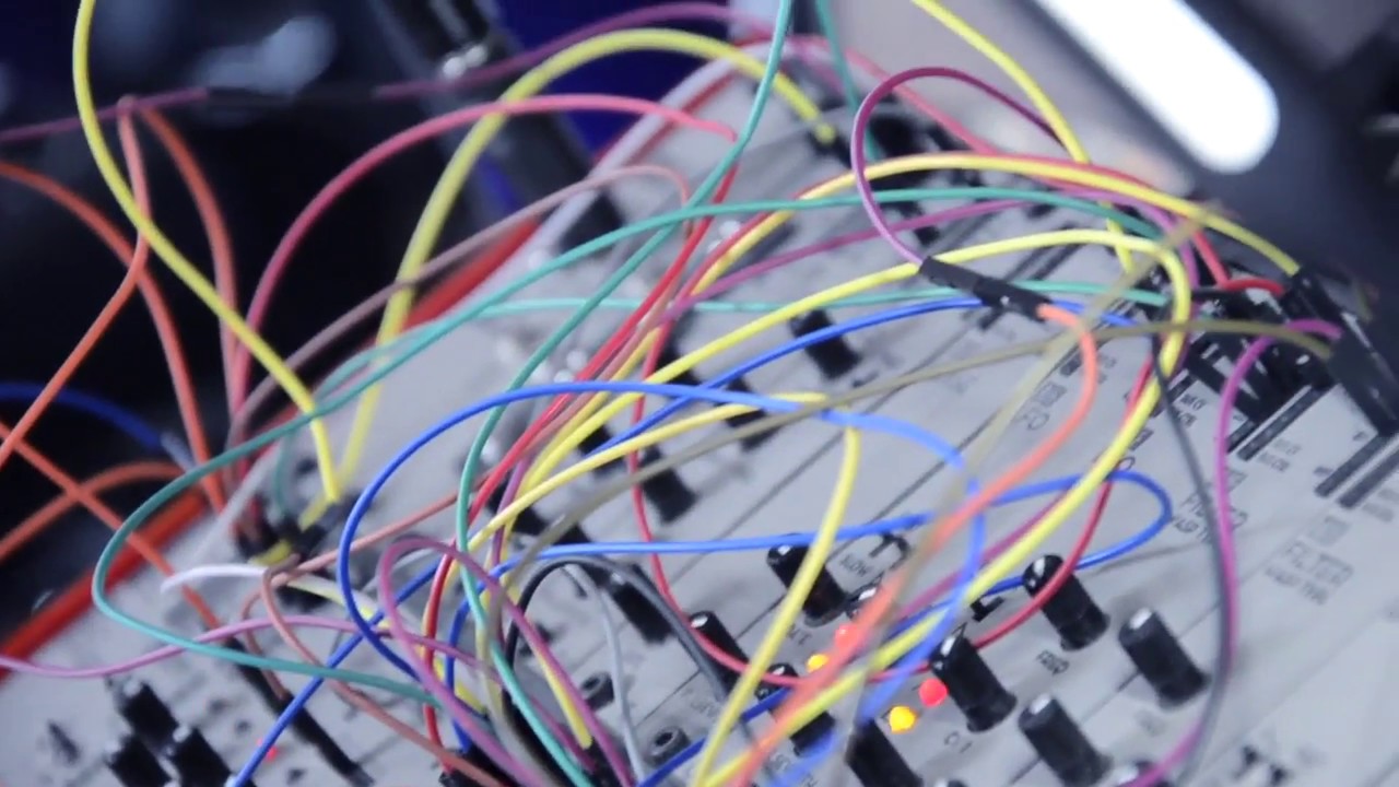 AE Modular-Tangible Waves 3VCSWITCH modulation - YouTube