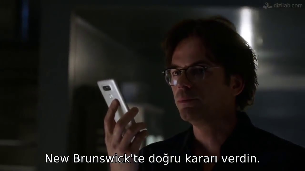 Zoo scene wolf mitch morgan - YouTube