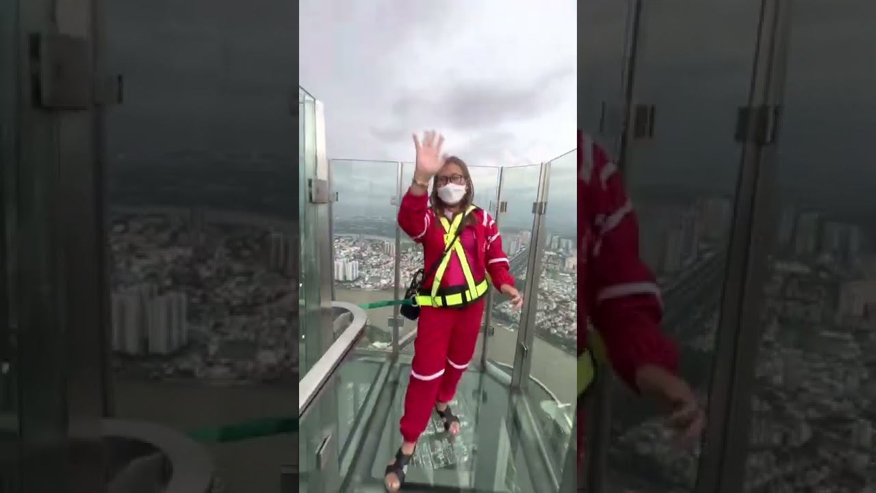 Skyview Deck at Landmark 81 in Ho Chi Minh - YouTube