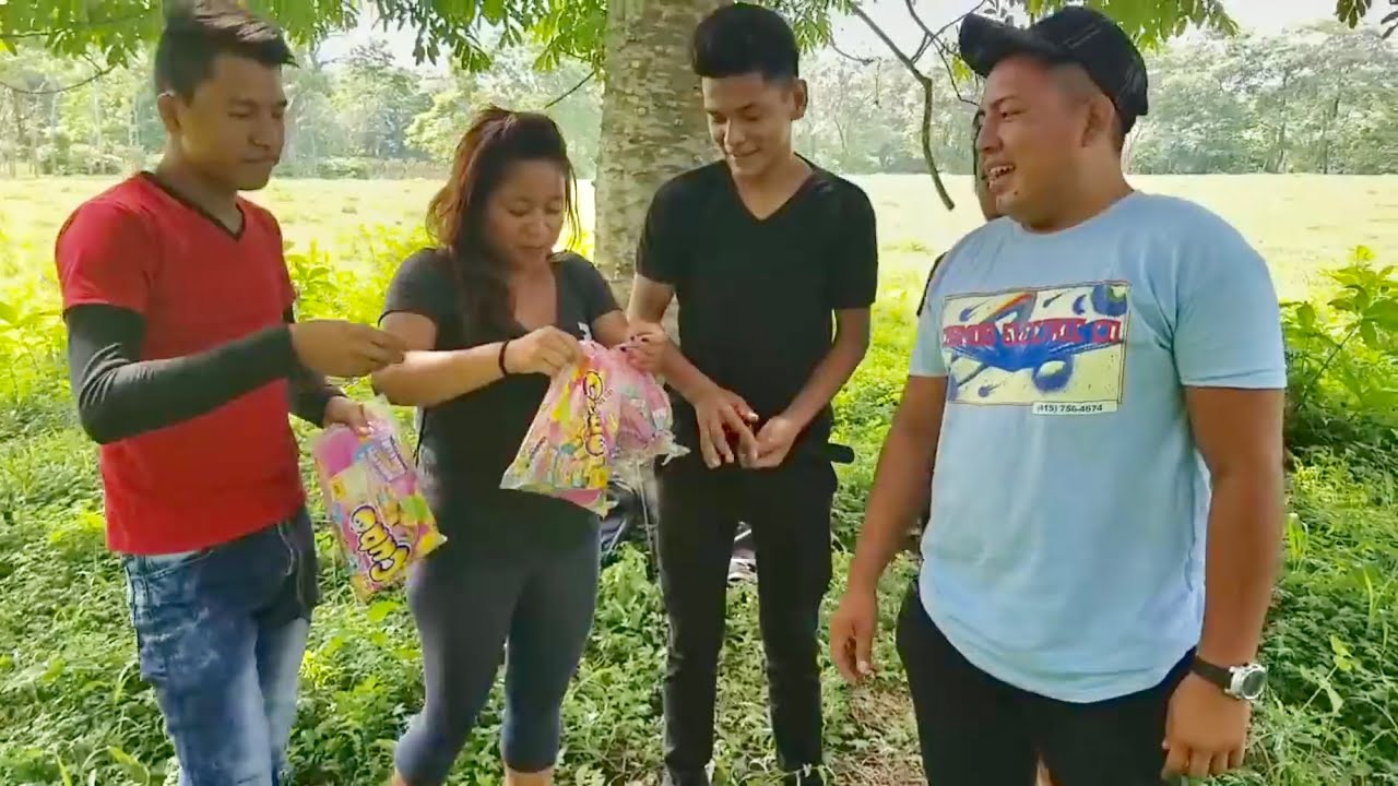 Un Nuevo Reto de Los Chicles CUBO Hasta donde la Boca Aguante 1/3 - YouTube