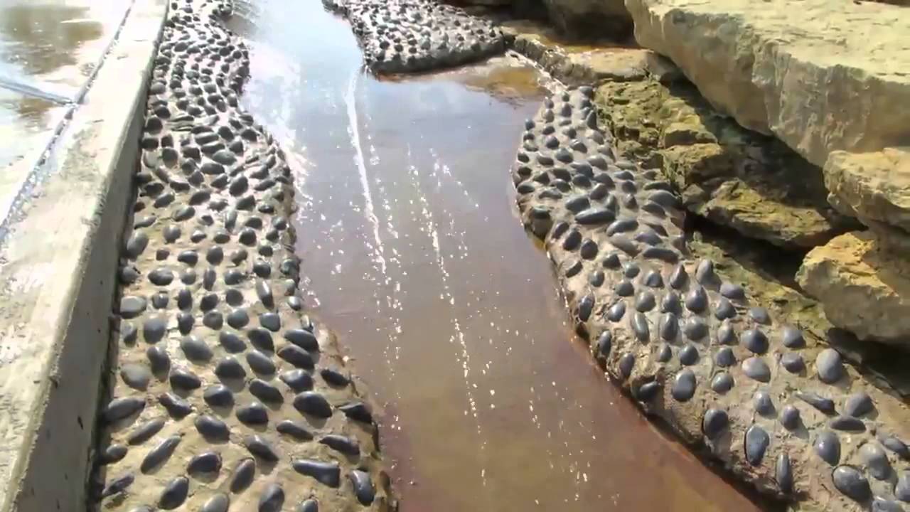 Splash Canyon Splash Pad Oregon Illinois - YouTube