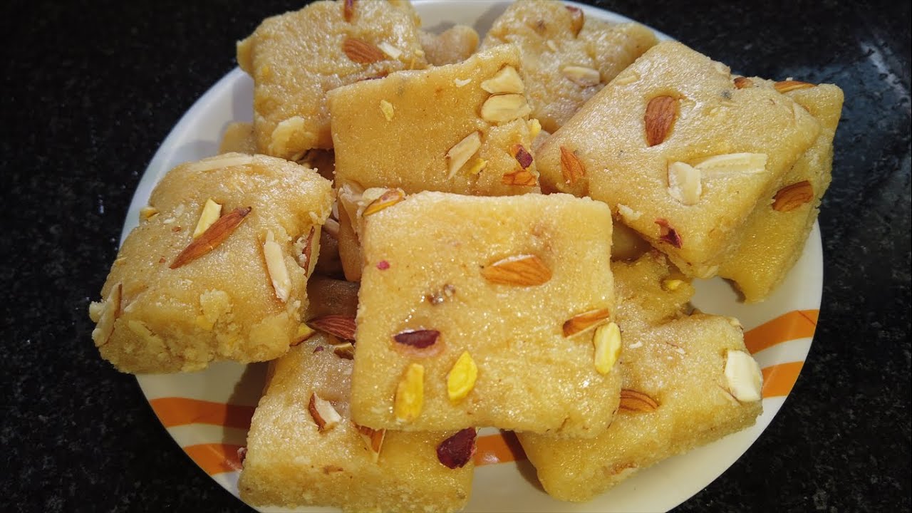 Rava Barfi Recipe | Soft Sooji ki Barfi | रवा बर्फी रेसिपी - YouTube