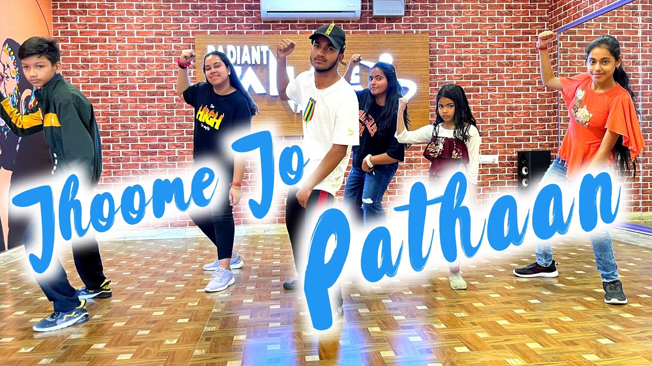 Jhoome Jo Pathaan Dance Video | Shah Rukh Khan, Deepika | Pathaan | Old ...