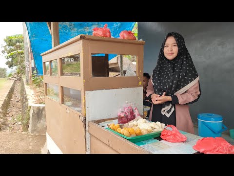 live.Teh Sima Janda Desa,Sedang Berjualan Takjil Buat Buka Puasa