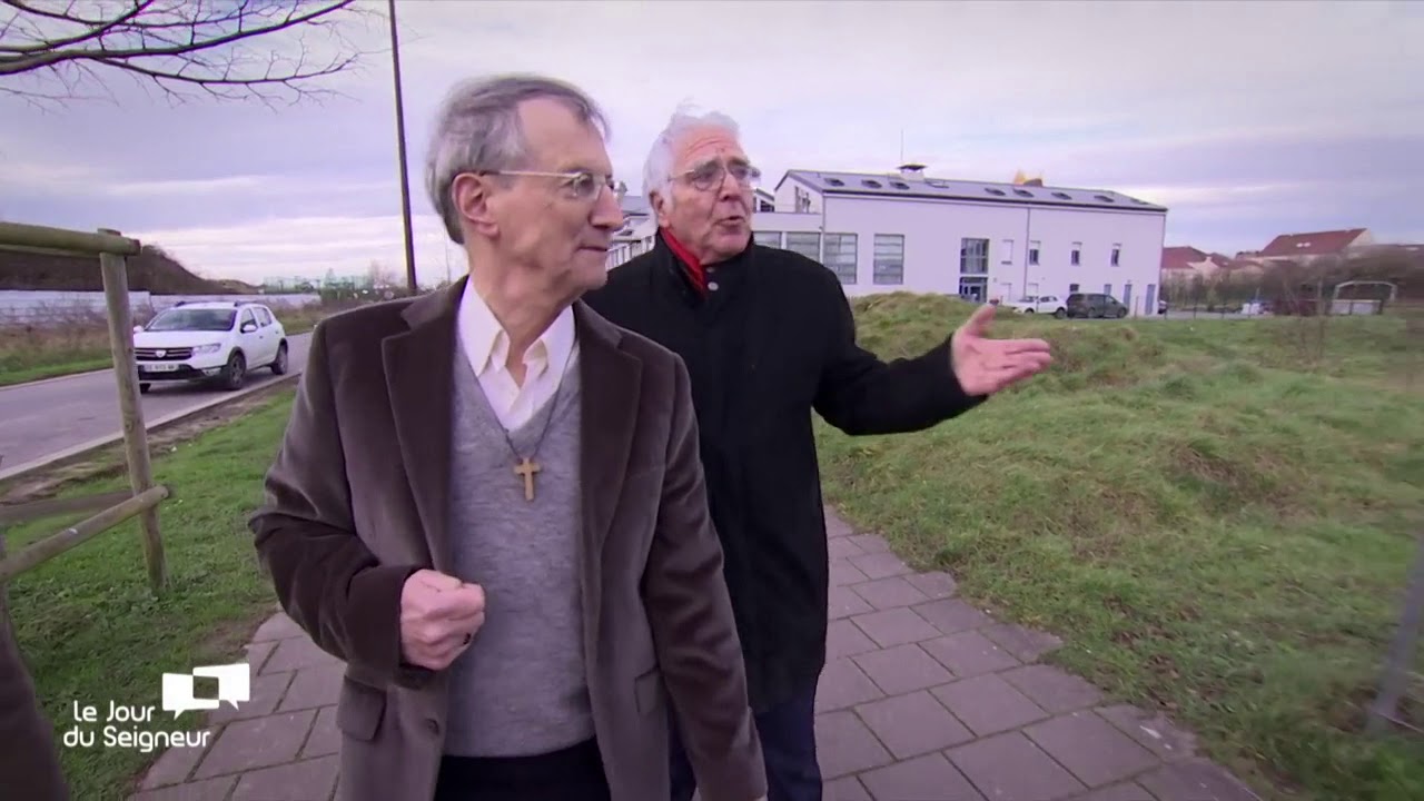 Vous nous étonnez : Père Dominique Fontaine et l'Esplanade des ...