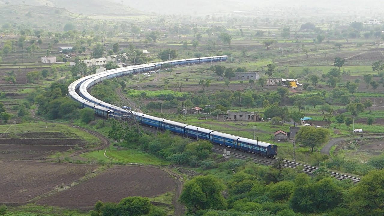 Best Aerial View of a Crossing !! WDP 4 Meets WDP 4 : Indian Railways ...