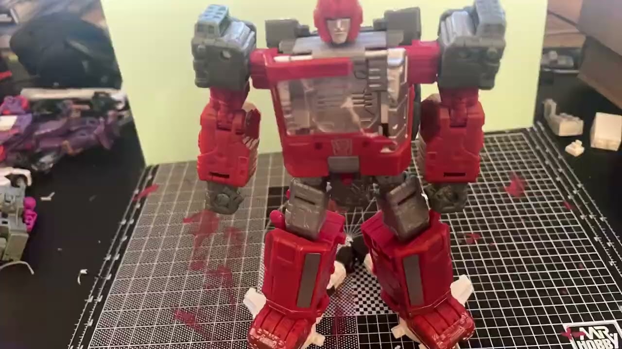Transformers stop motion ironside and six gun - YouTube