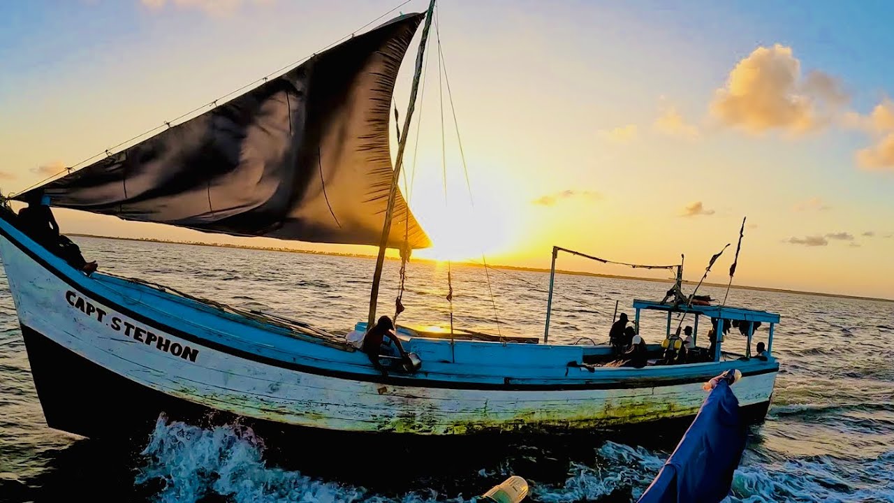 SNAPPER FISHING IN GUYANA HIGH SEA - YouTube