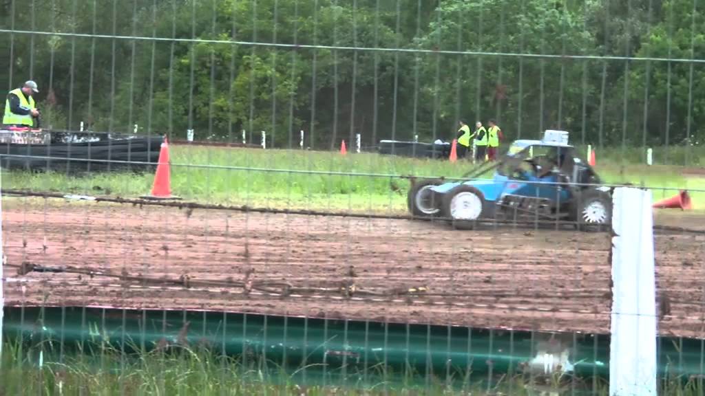 bredon hill autograss ukac rd 2 class 8 - YouTube
