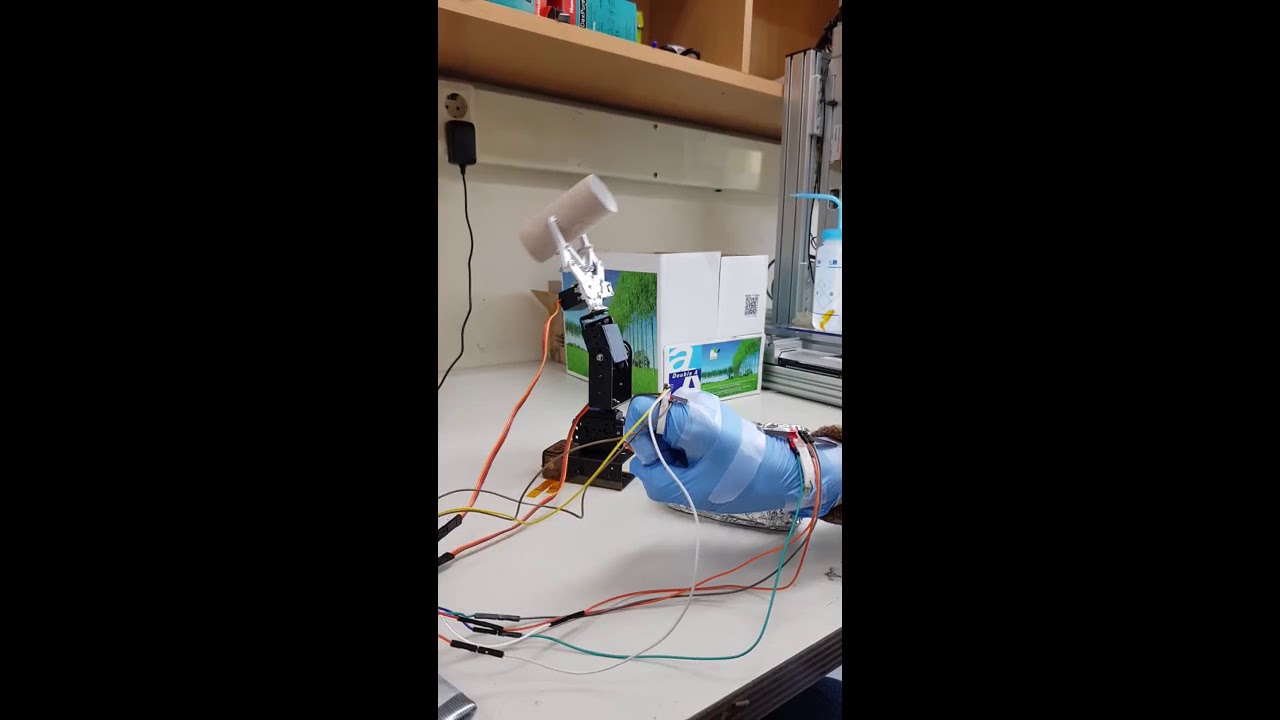 94 Wearable Strain Sensor Using Light Transmittance Change of CNT ...