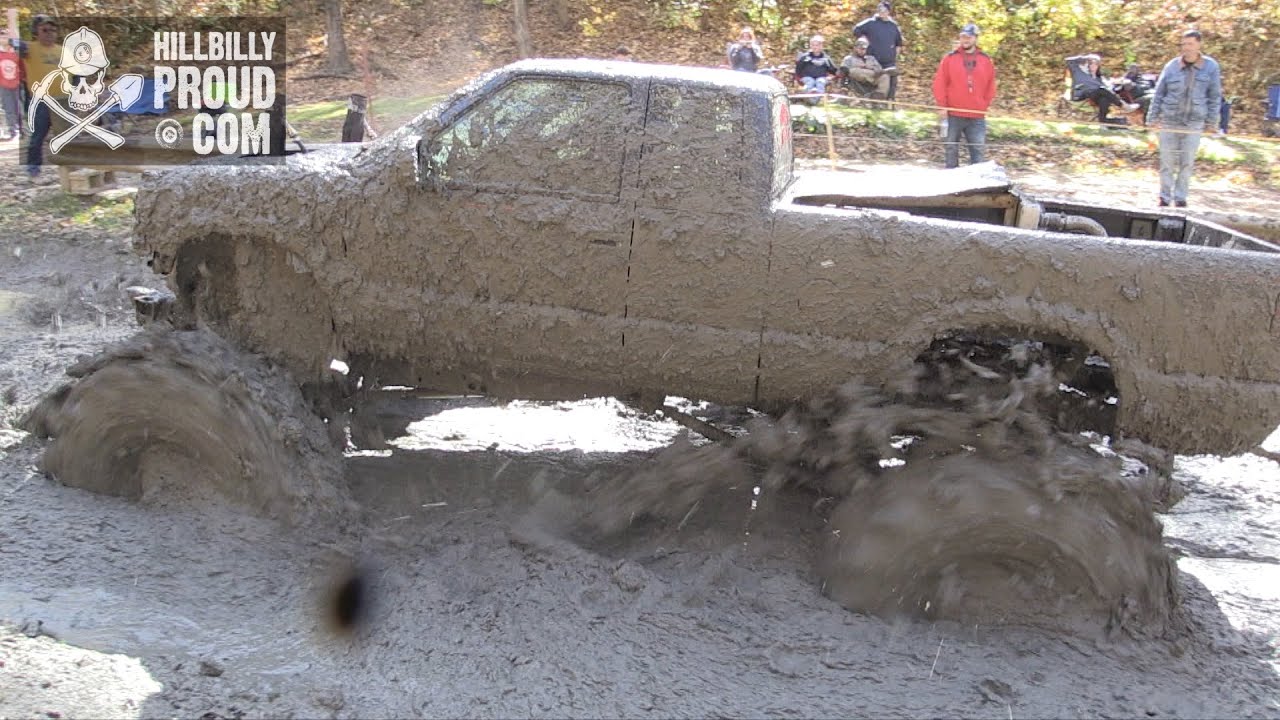 Deep Pit Mud Bog Tri County 4 Wheelers October 16, 2022 - YouTube