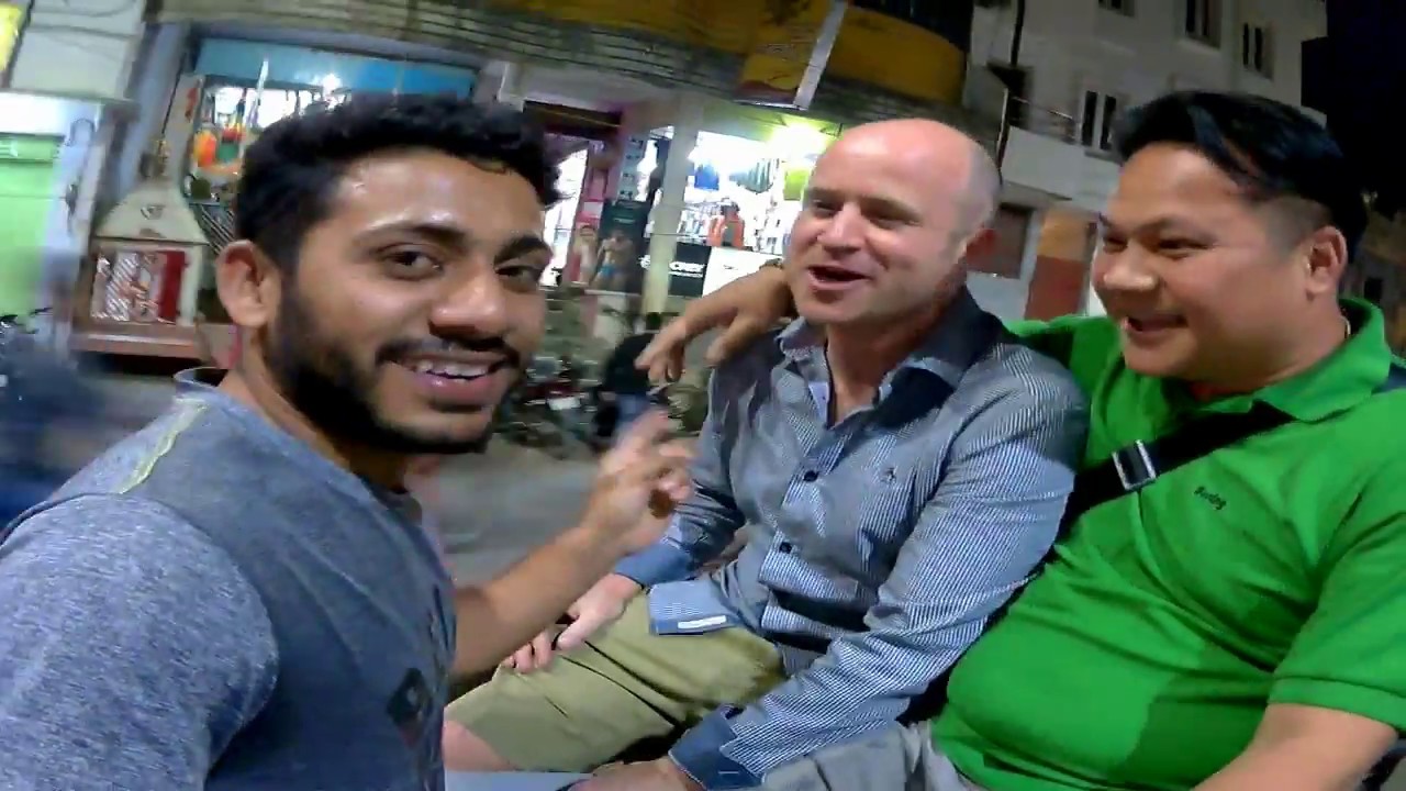 Two Foreigners In Varanasi | Incredible Varanasi - YouTube