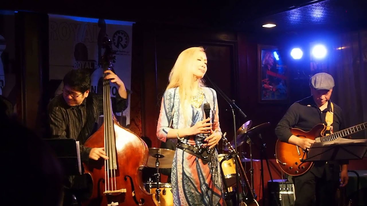 ⑬In The Hush Of Night - YouTube