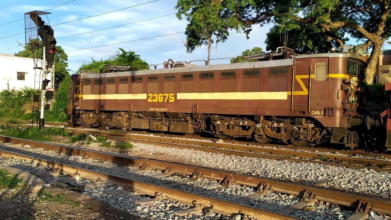 Erode (ED) WAG-5HA Twins (chocolate livery) were spotted at #Ballari ...