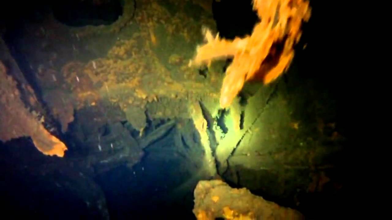 Wreck diving with the H2OV - YouTube