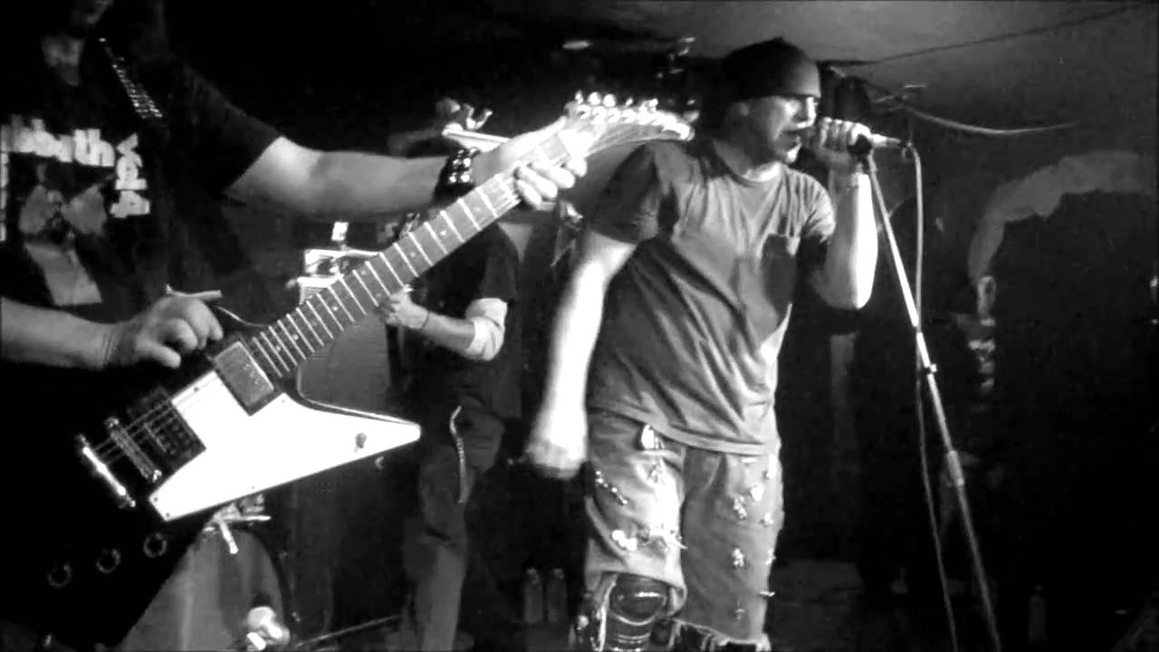 Skatenigs.Sh!t Authority.Nightrocker Live.San Antonio.2010-12-09 - YouTube