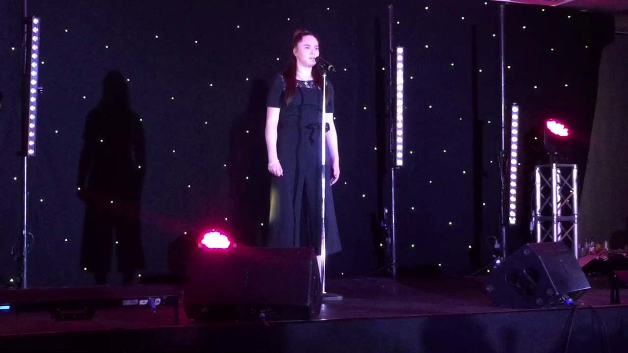 Madison Naylor singing Runnin’ by Beyoncé - YouTube