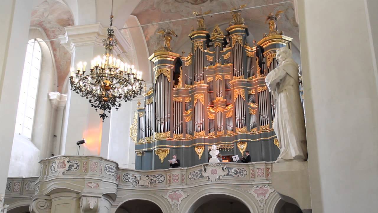 George Frideric Handel - "The Trumpet Shall Sound" ("Messiah") - YouTube