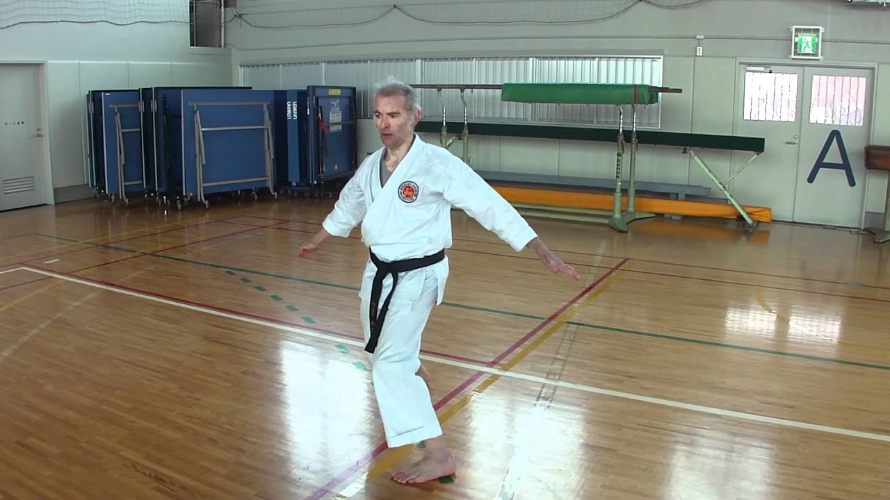 Hangetsu 半月 - YouTube