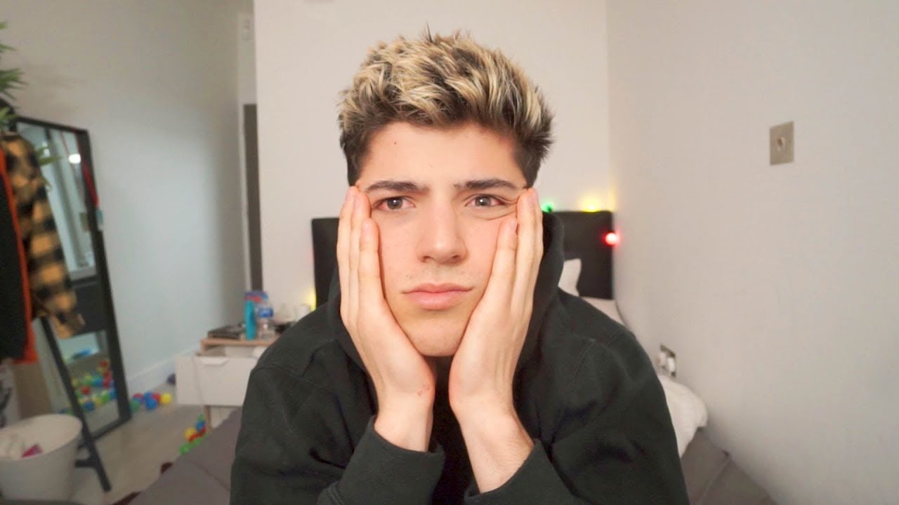 What it's like living without parents aged 17.. - YouTube