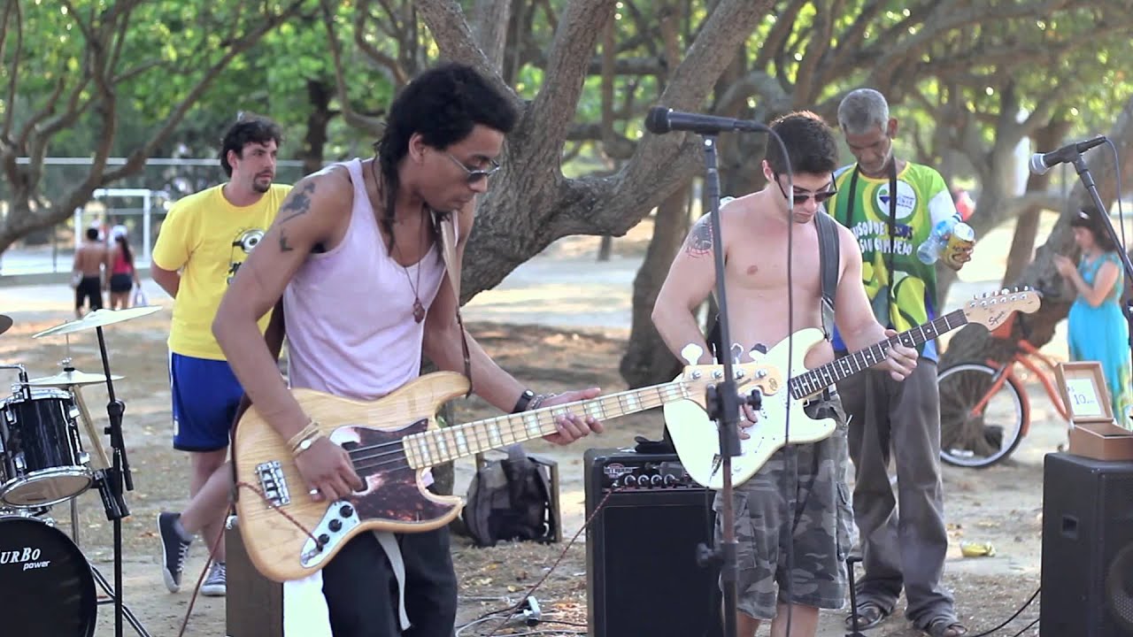 Retroativos - Ignore | Rock In Rua - YouTube