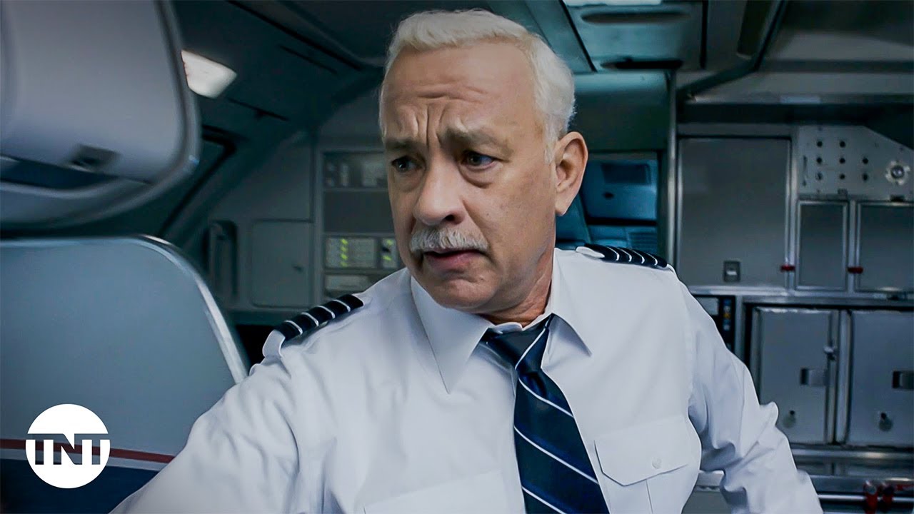 Captain "Sully" (Tom Hanks) Emergency Lands a Plane Full of Passengers ...
